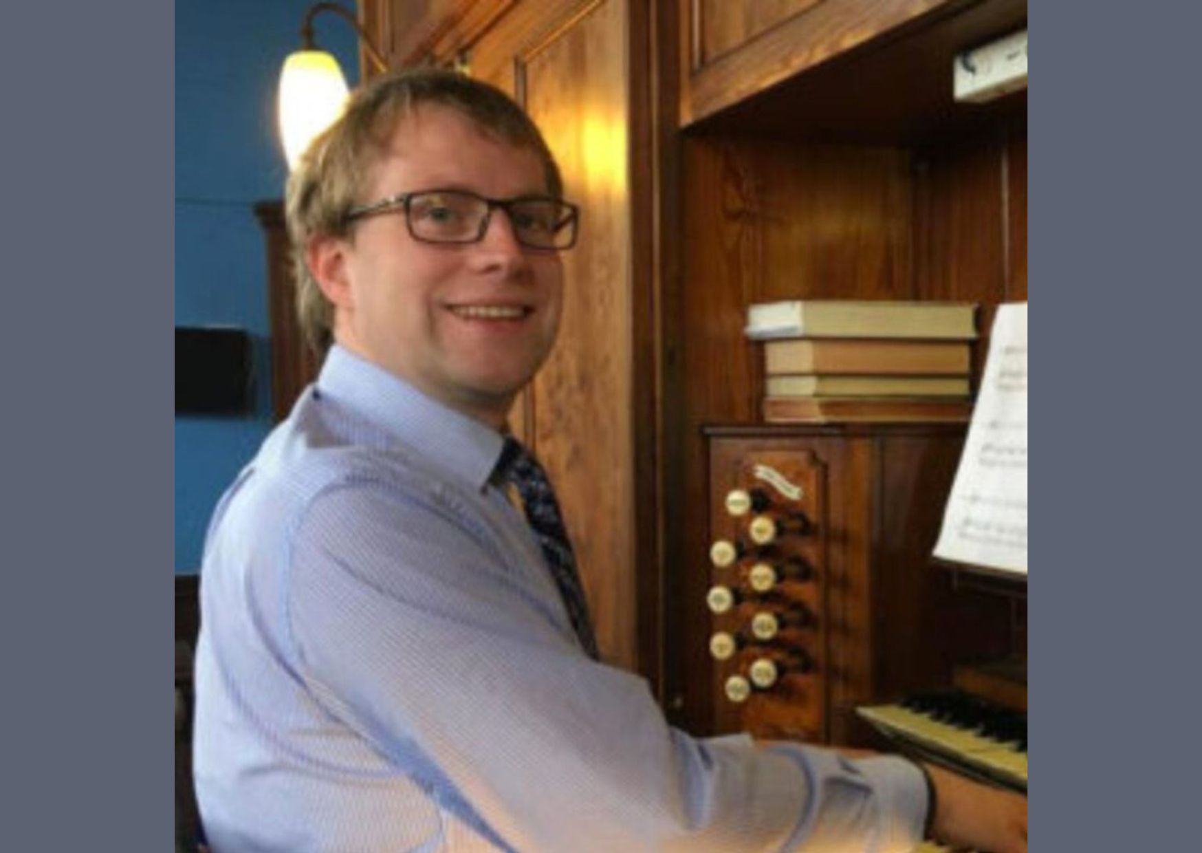 Ian - Lamp House Music